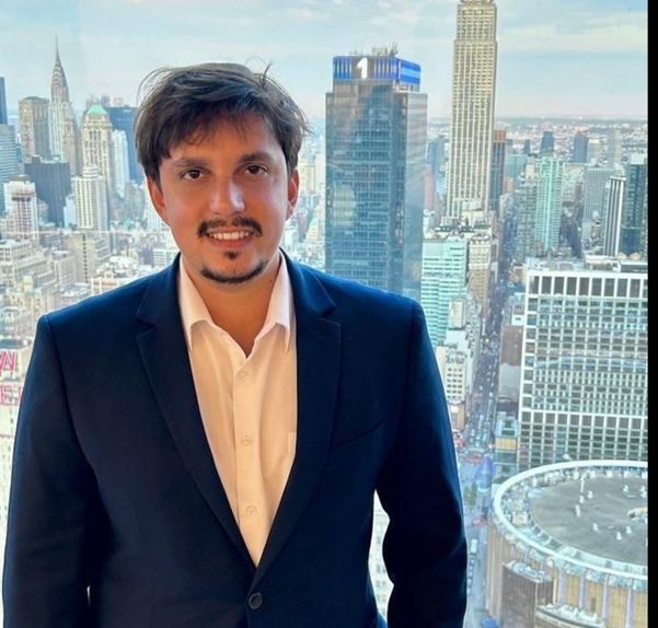 A Gazeta | Ambulância de Pinheiros se envolve em acidente após voltar ...