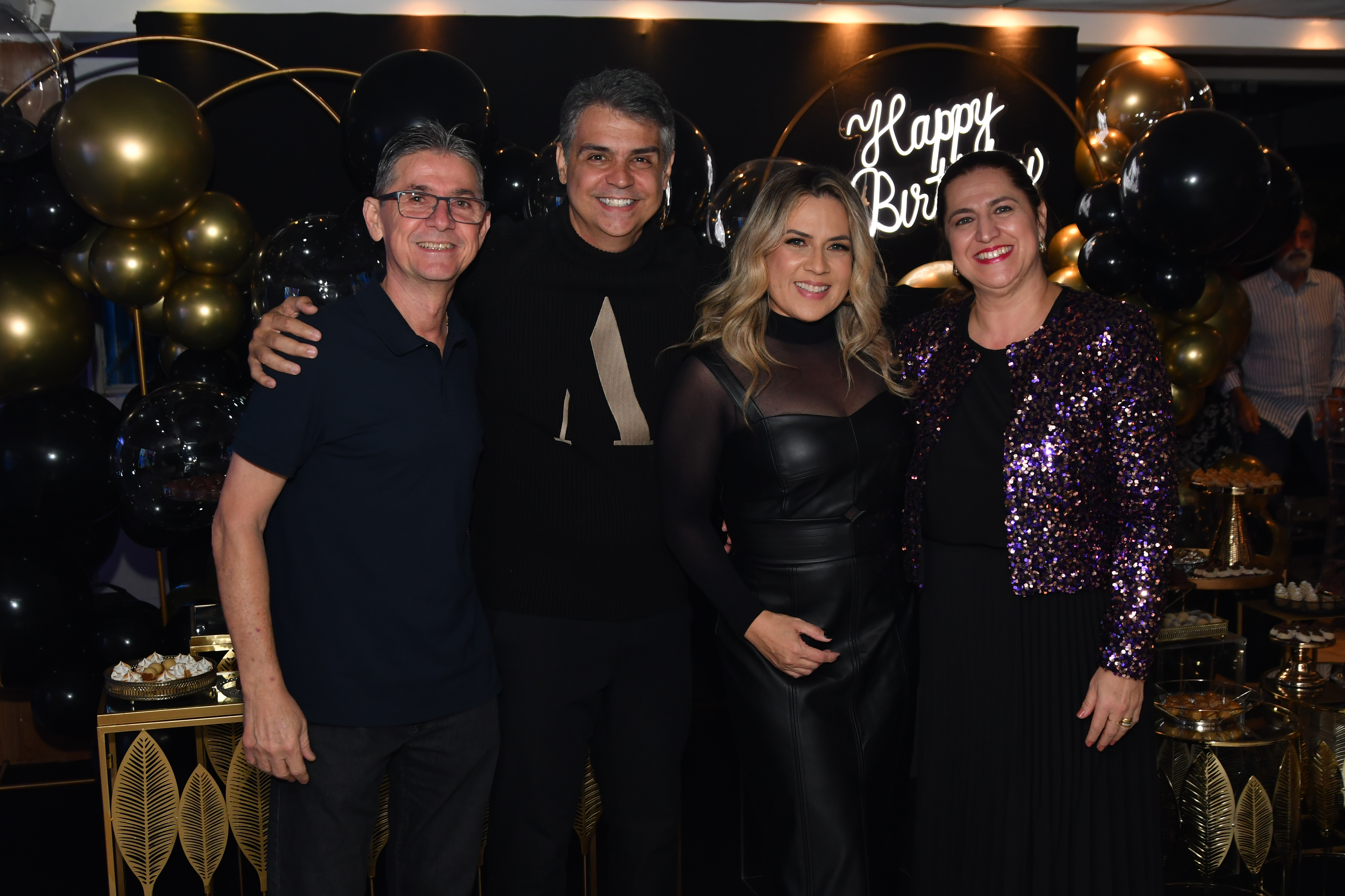 HZ | Pierre Almeida celebra 50 anos com festa em Vitória; veja fotos ...