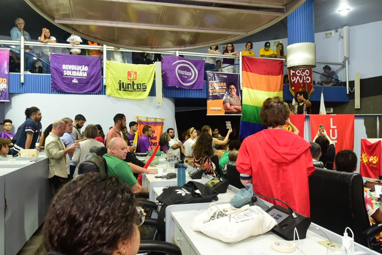 Convenção Psol-Rede confirma Camila Valadão como candidata em Vitória ...