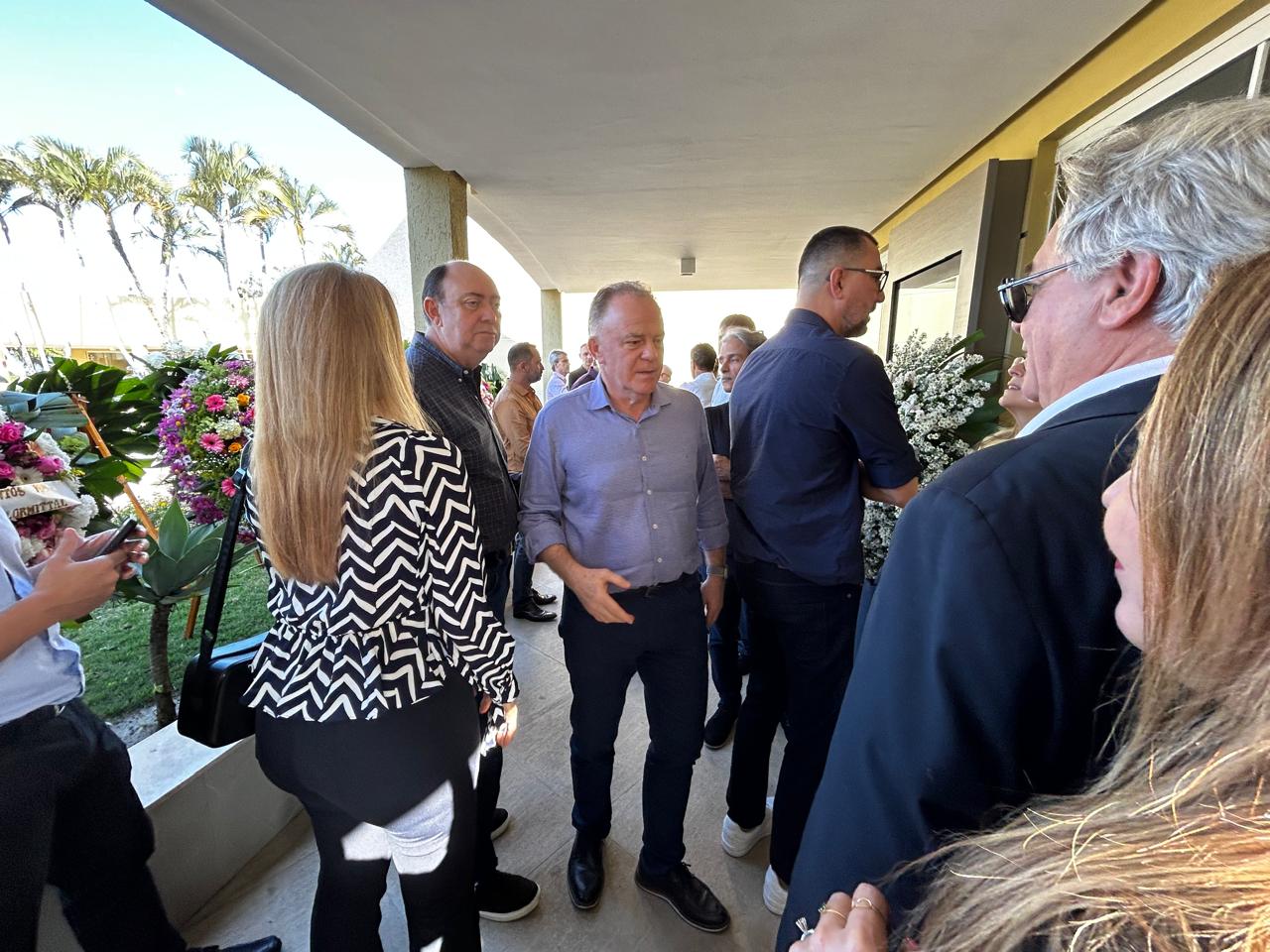 A Gazeta | Emoção e homenagens marcam despedida a Maria Alice Lindenberg