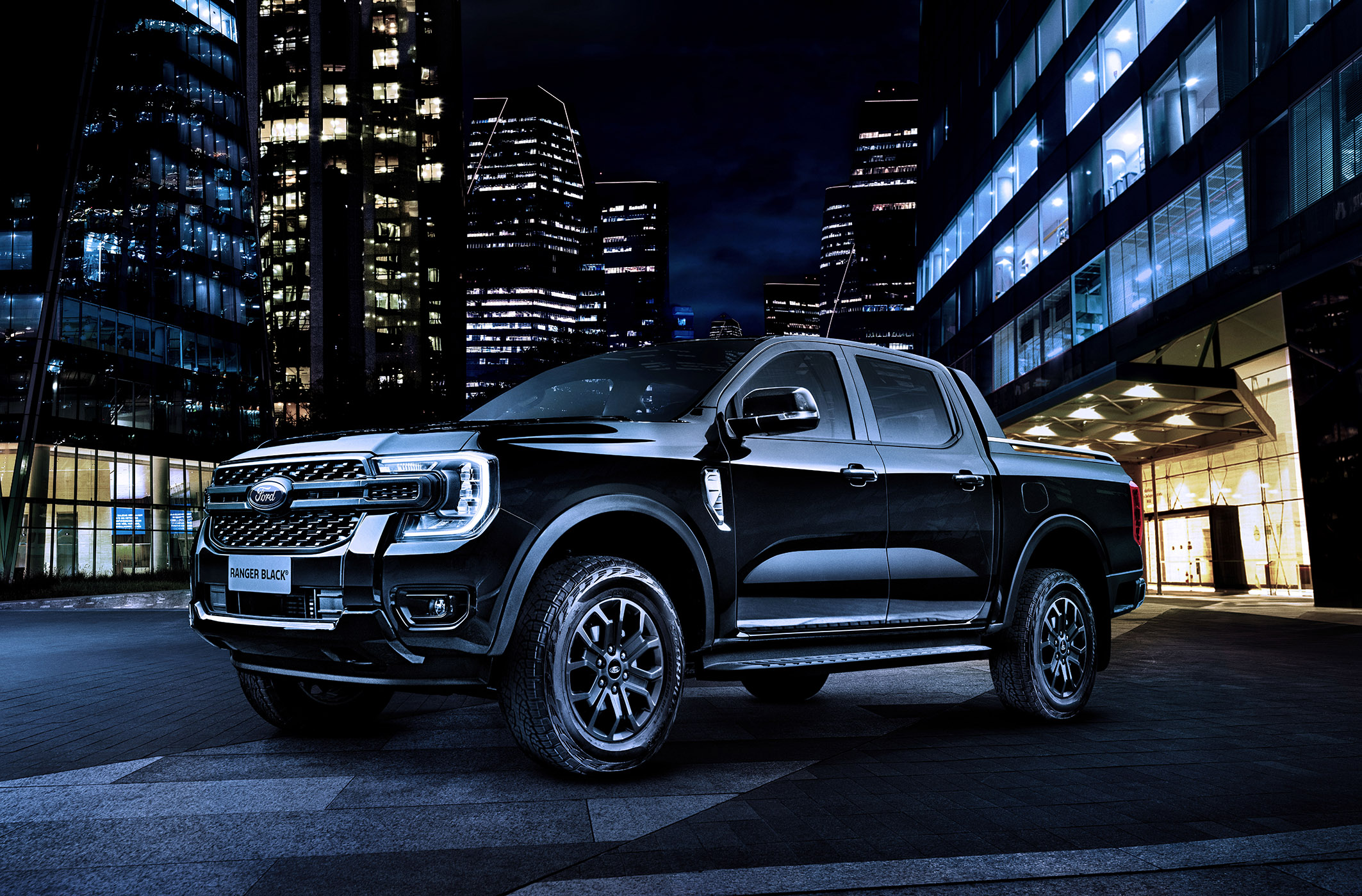 Ford lança Ranger Black 2025 com foco no uso urbano e motor 2.0 ...