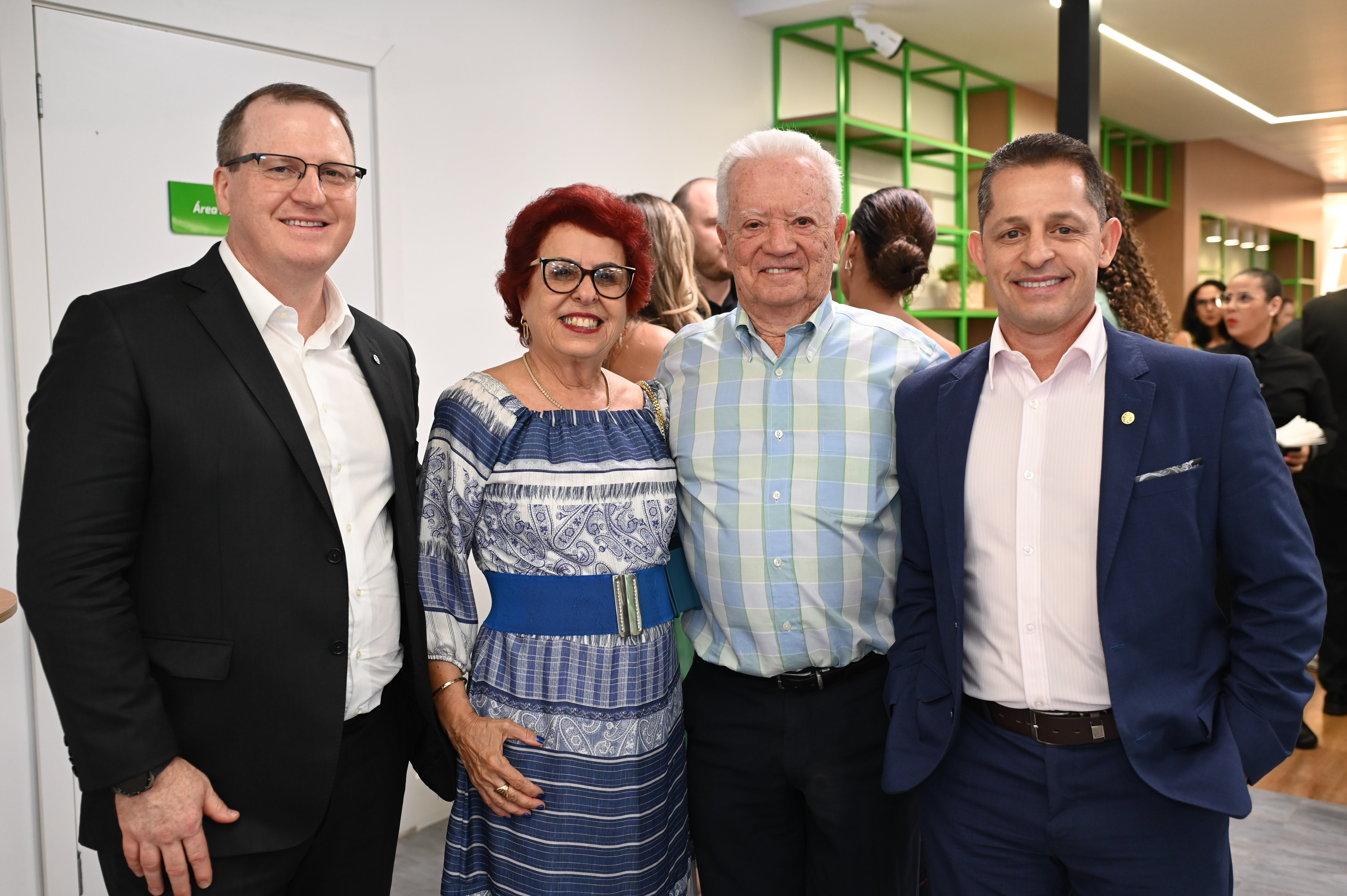 Sicredi inaugura nova agência com coquetel para empresários; veja fotos ...