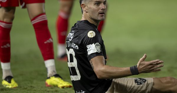 Vasco perde para o Internacional e sonho da Libertadores fica mais ...