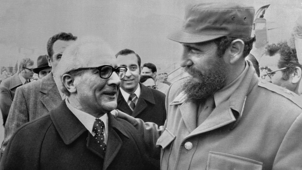 O dia em que Fidel Castro deu ilha à Alemanha Oriental para virar ...