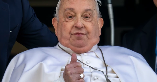 Papa Francisco tem melhora surpreendente e está muito animado, segundo médico | A Gazeta