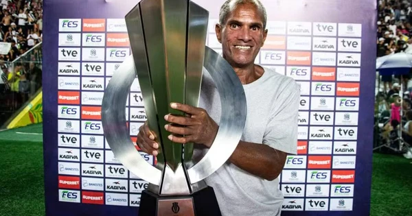 Ídolo de Vasco e Desportiva, Geovani Silva deixa a UTI após quase um ...