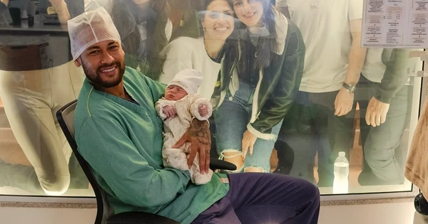 Neymar e Bruna Biancardi mostram filha Mel pela primeira vez | HZ