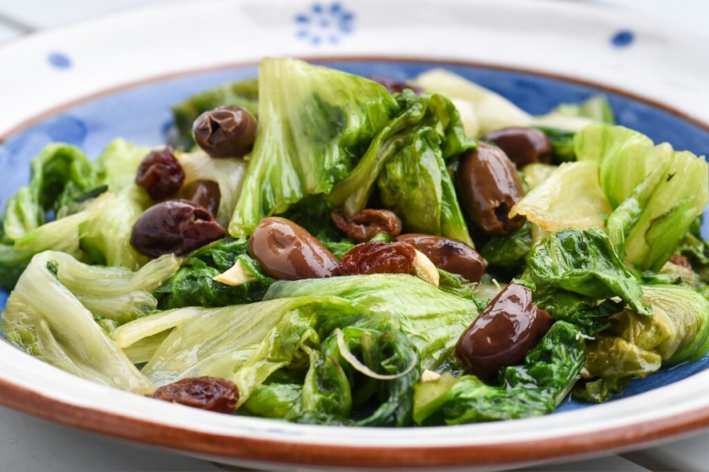 5 benefícios da escarola para a saúde | A Gazeta
