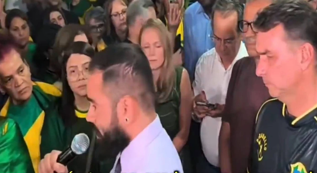 Homem é agredido em vigília bolsonarista após criticar ex-presidente ...